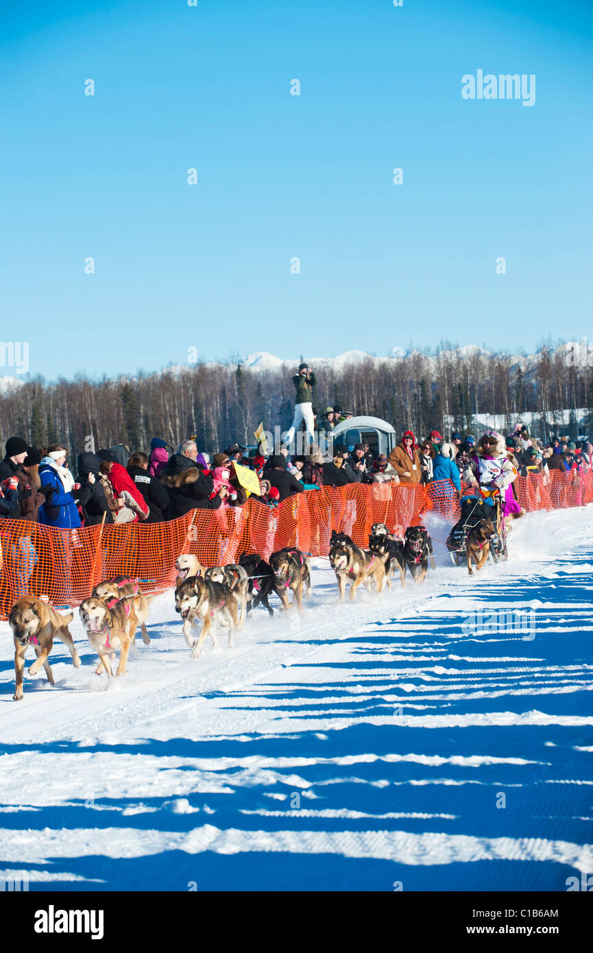 Dee dee jonrowe iditarod official iditarod start willow alaska hi-res ...