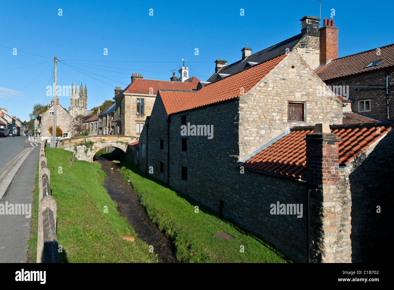 Helmsley village town hi-res stock photography and images - Alamy