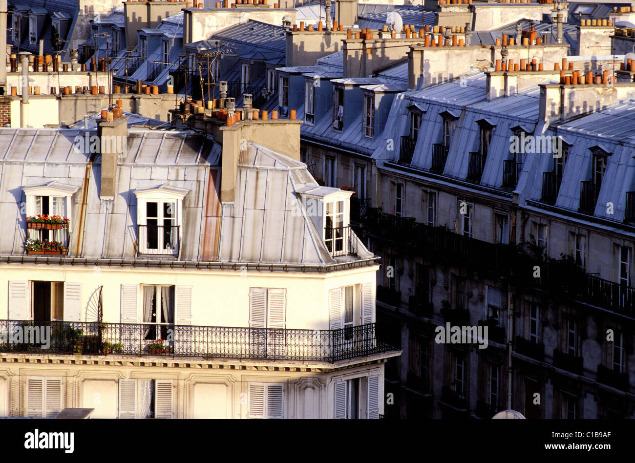 France, Paris, roofs of Paris buildings Stock Photo - Alamy