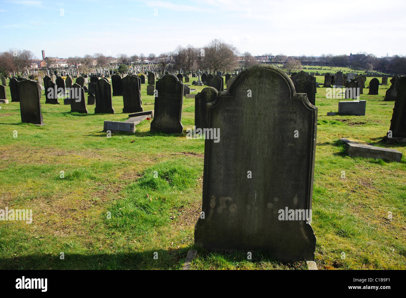 Toxteth park cemetry hi-res stock photography and images - Alamy