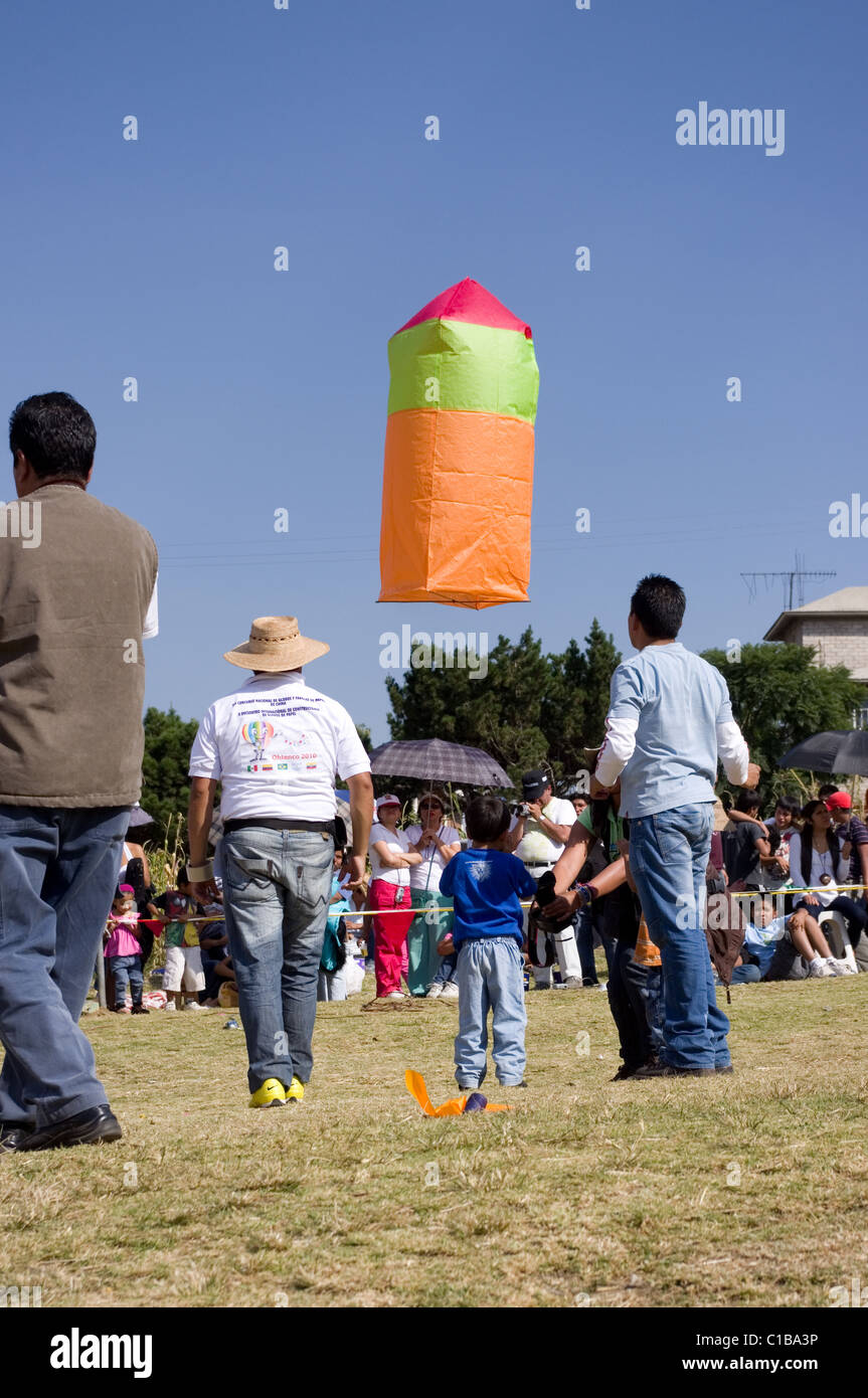 Hot air paper balloon mexico hi-res stock photography and images - Alamy