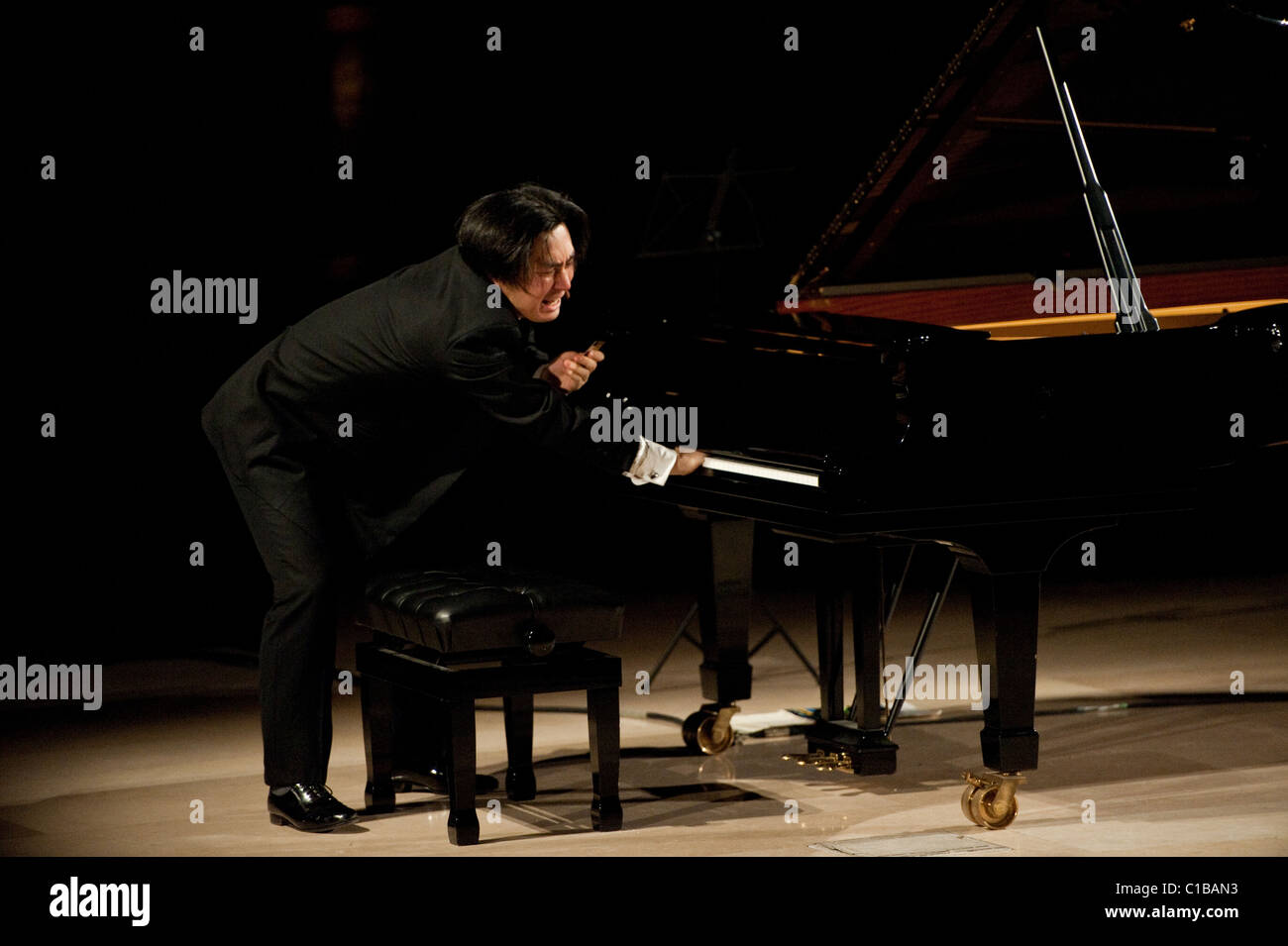 Richard hyung ki joo hi-res stock photography and images - Alamy