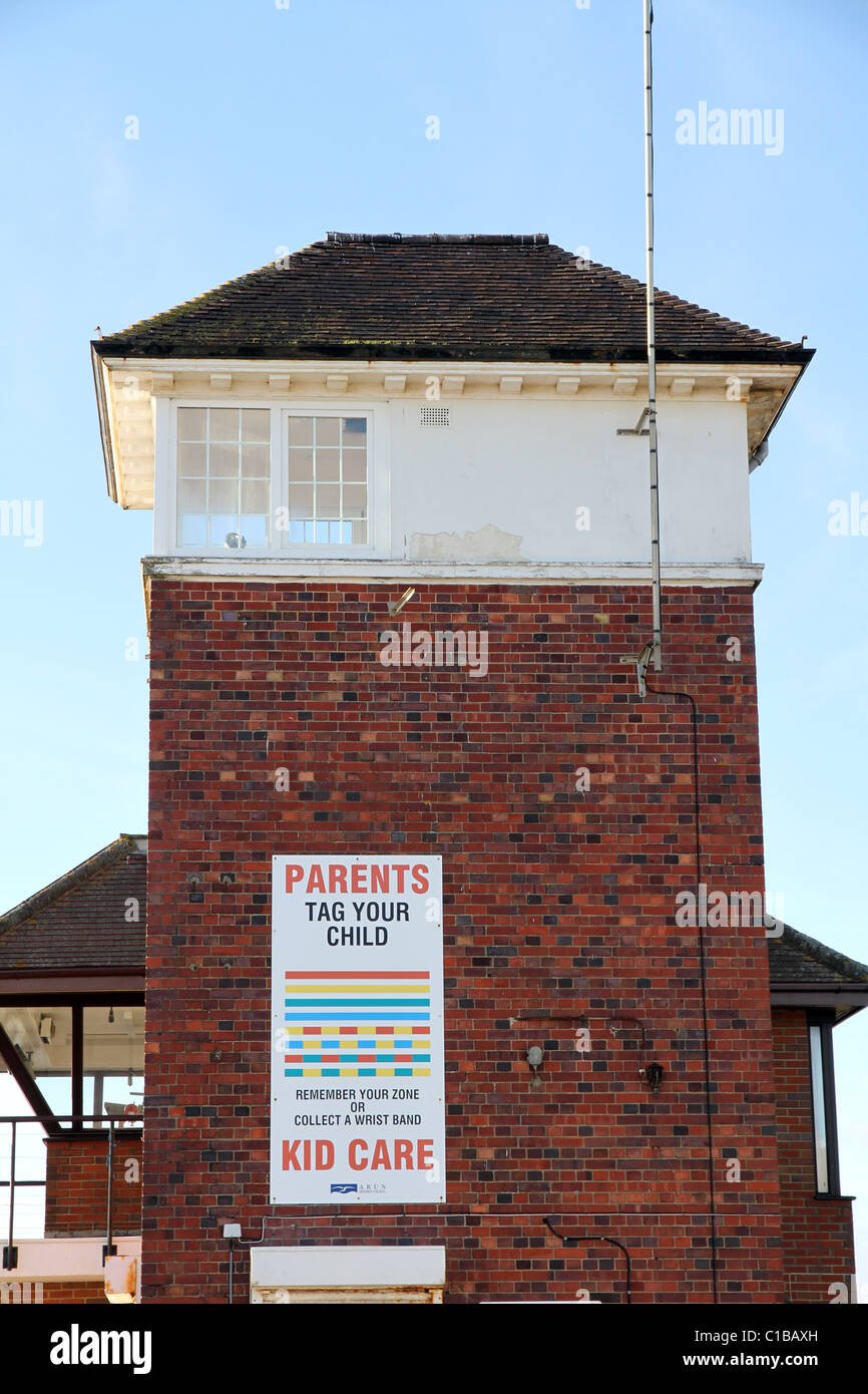 Littlehampton building seaside hi-res stock photography and images - Alamy