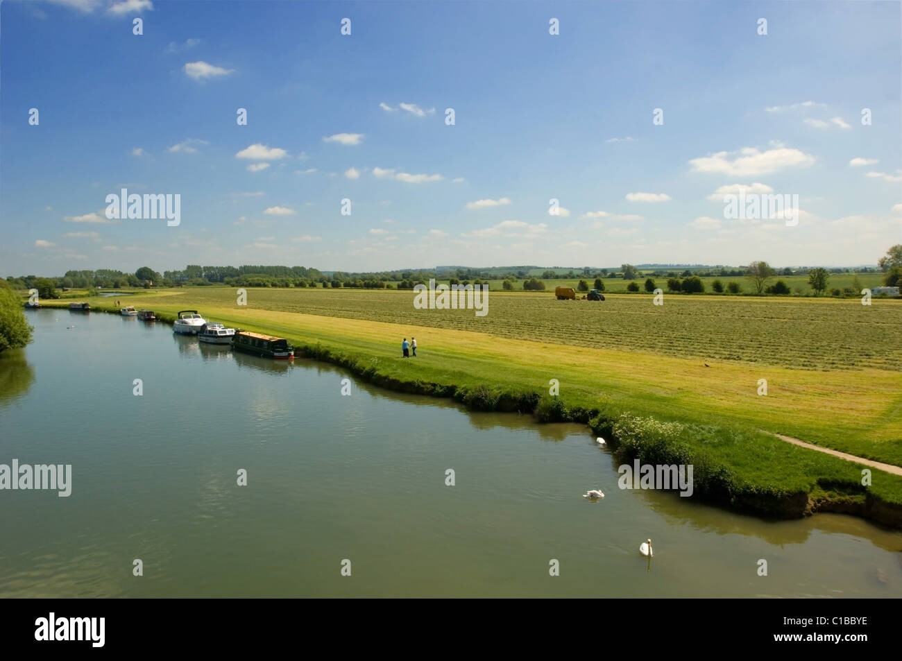 Lechlade river summer hi-res stock photography and images - Alamy
