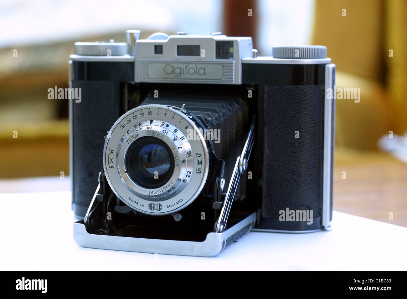 Agifold folding camera c.1948 Stock Photo - Alamy