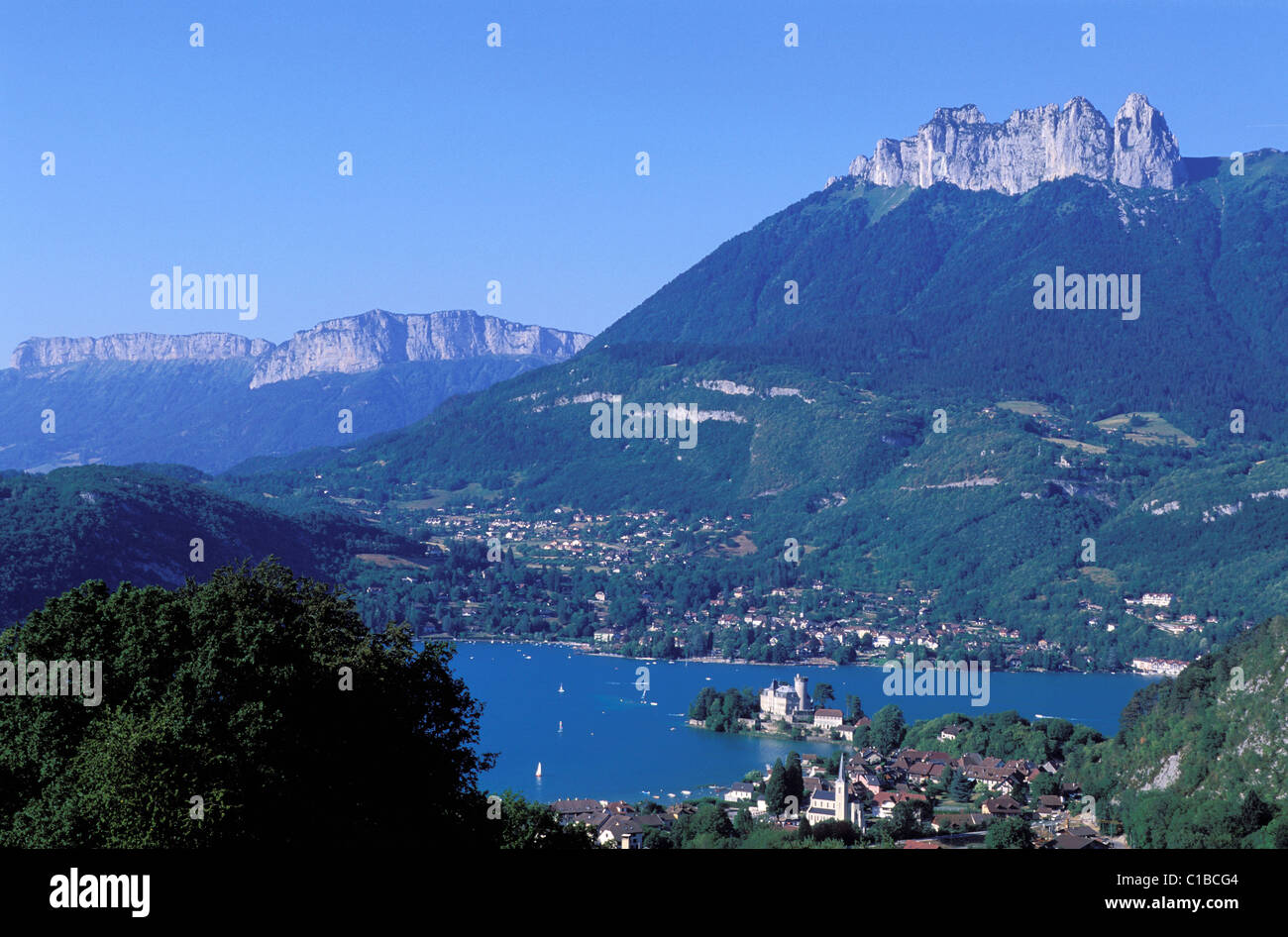 Duingt village hi-res stock photography and images - Alamy