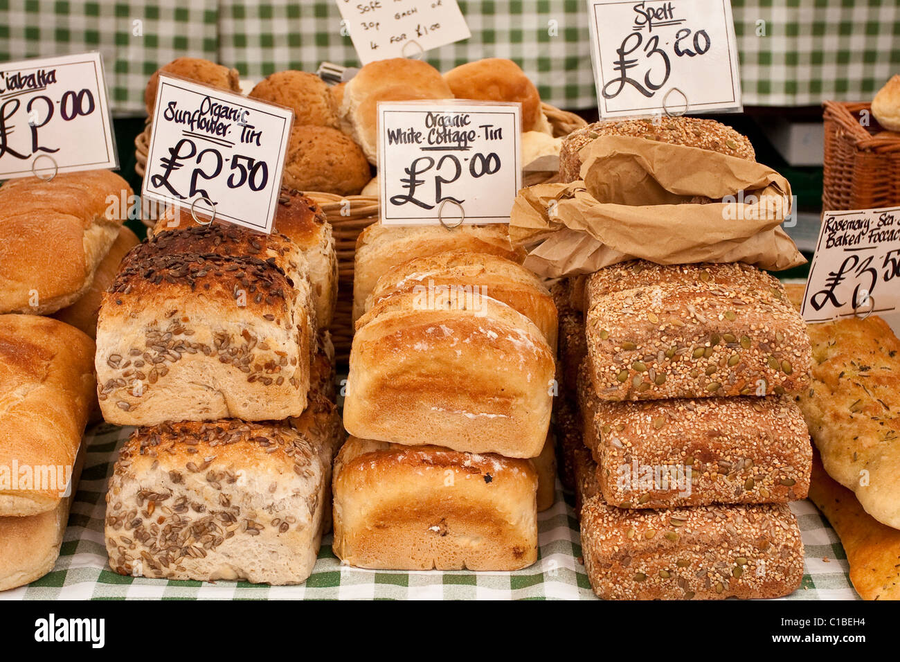 Freshly baked bread at a market stall Stock Photo - Alamy