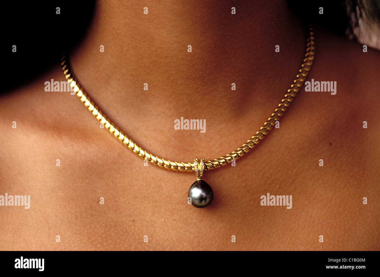 France, French Polynesia, Tuamotu, pearl pear shaped neckplace with a ...