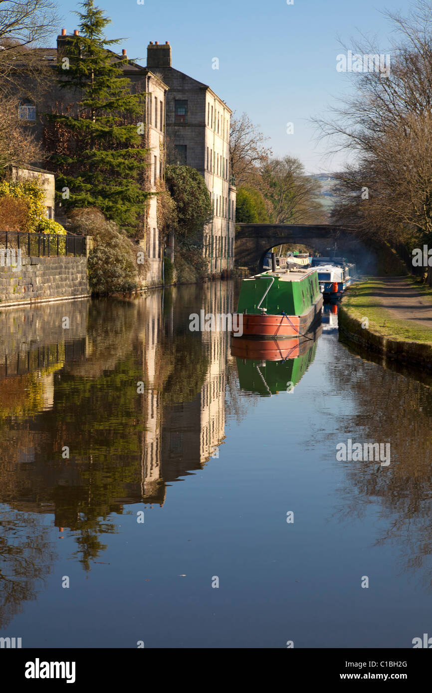 Rochdale Canal, Hebden Bridge, Calderdale, West Yorkshire, England UK ...