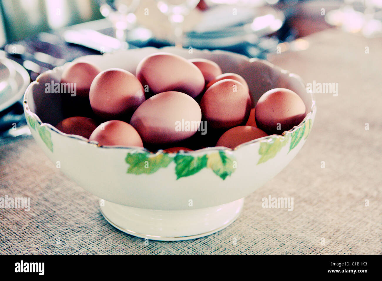 EGG EGGS PLATE BOILED FOOD MEAL MANY TABLE SET DECOR Stock Photo - Alamy