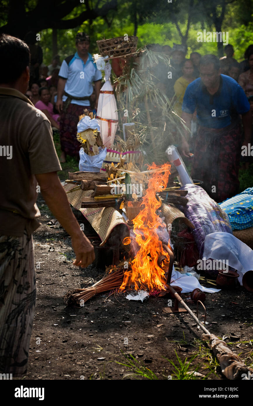 A Balinese Hindu cremation ceremony taking place in the village of ...