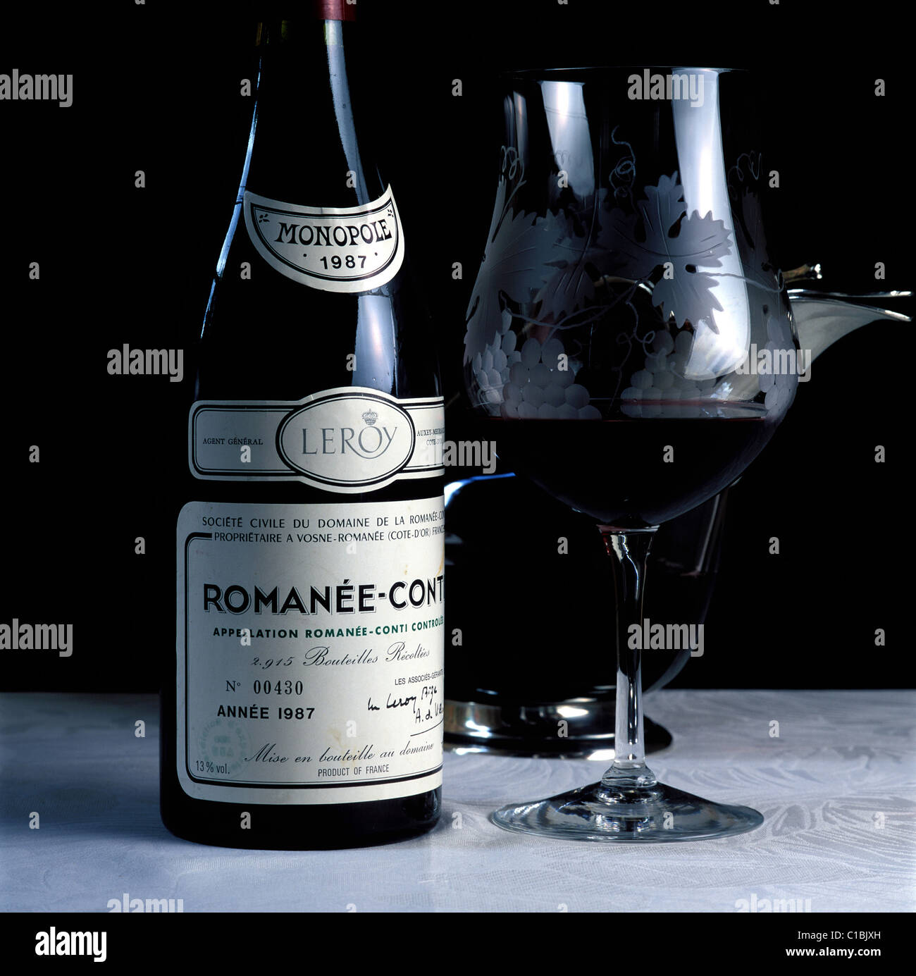 France, bottle of Bourgogne great wine, romanee Conti 1987 Stock Photo ...