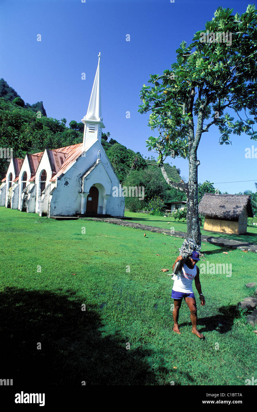 Omoa fatu hiva marquesas islands hi-res stock photography and images ...
