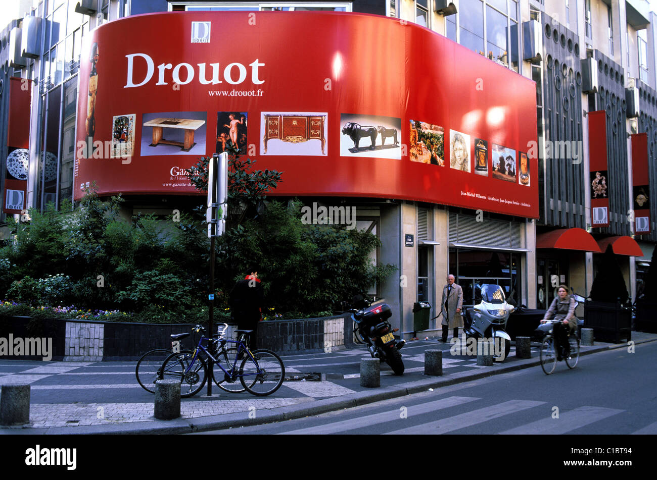 Drouot saleroom hi-res stock photography and images - Alamy