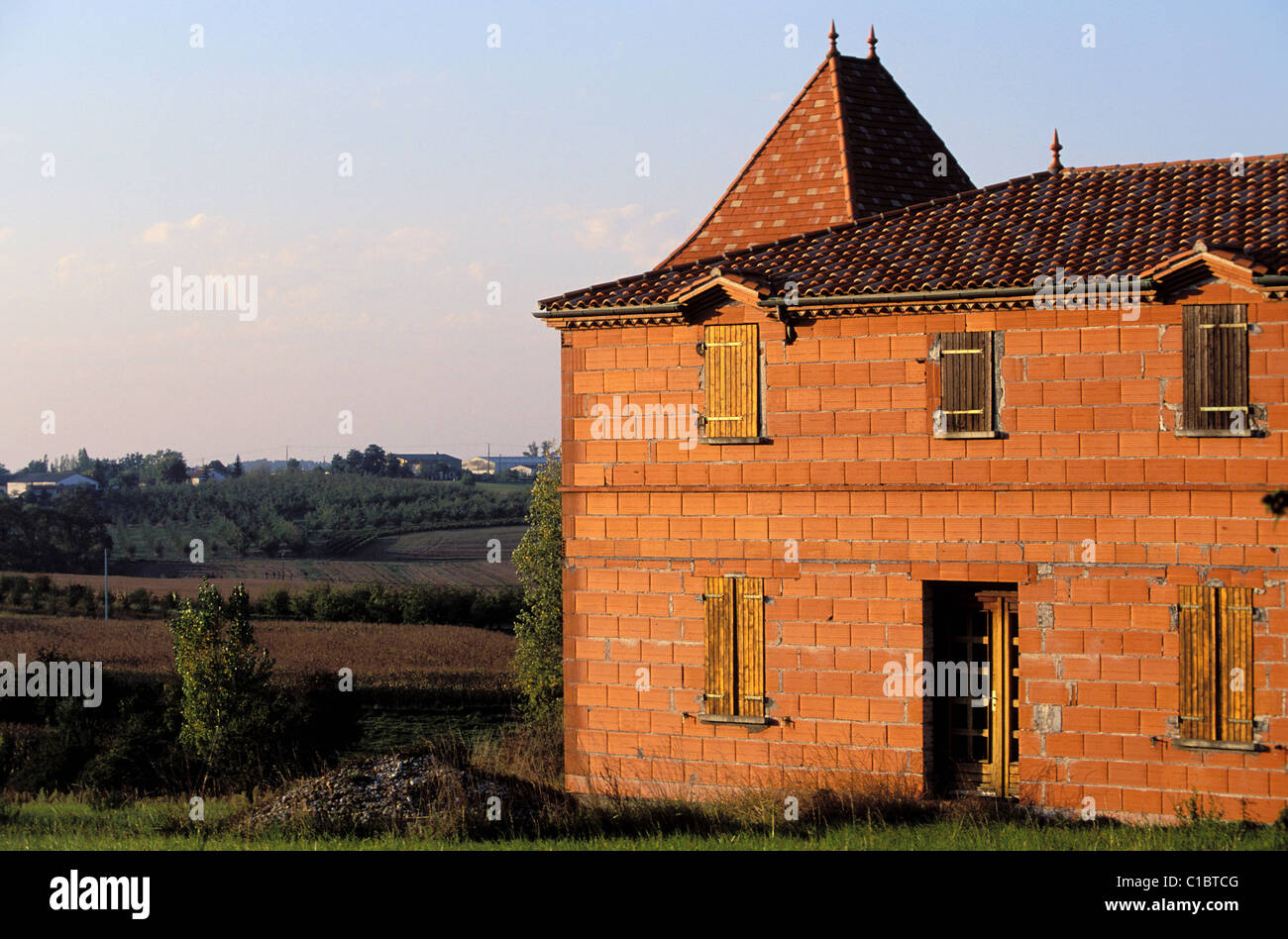 France, Lot et Garonne, farm in the surroundings of Monflanquin village ...