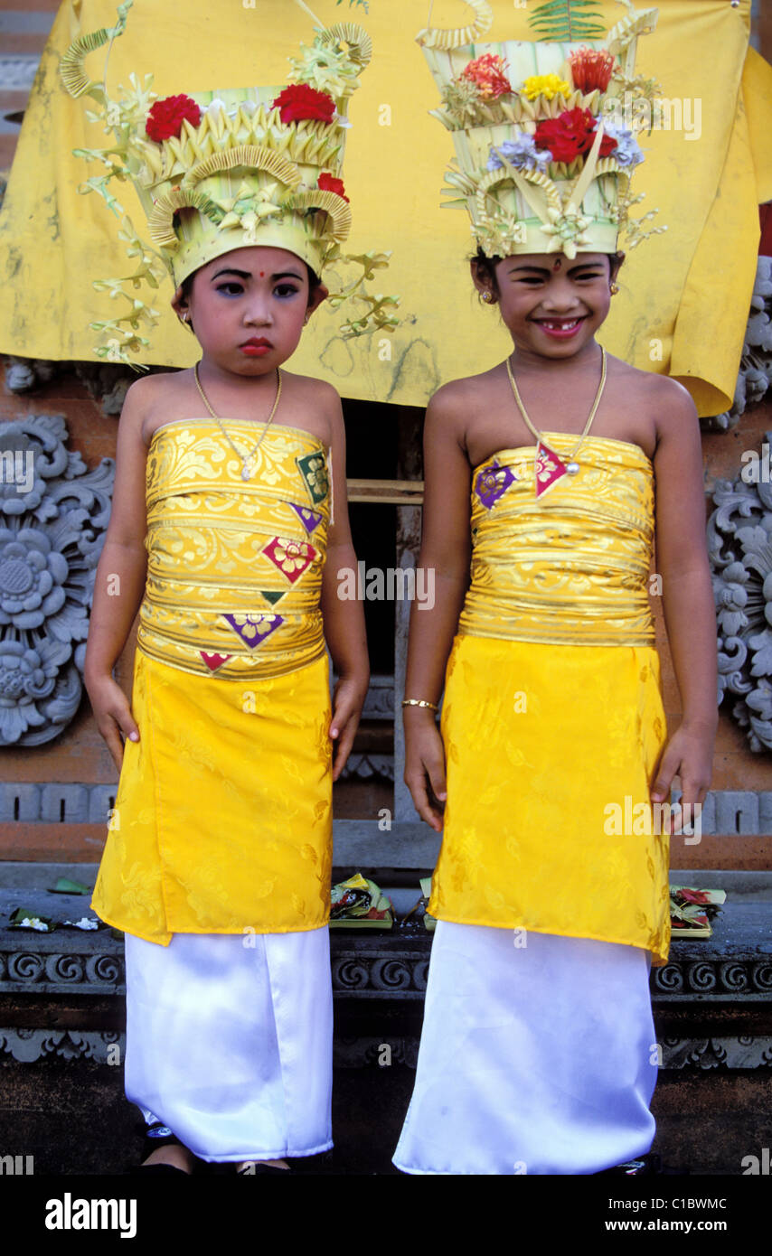 Dancers little hi-res stock photography and images - Alamy