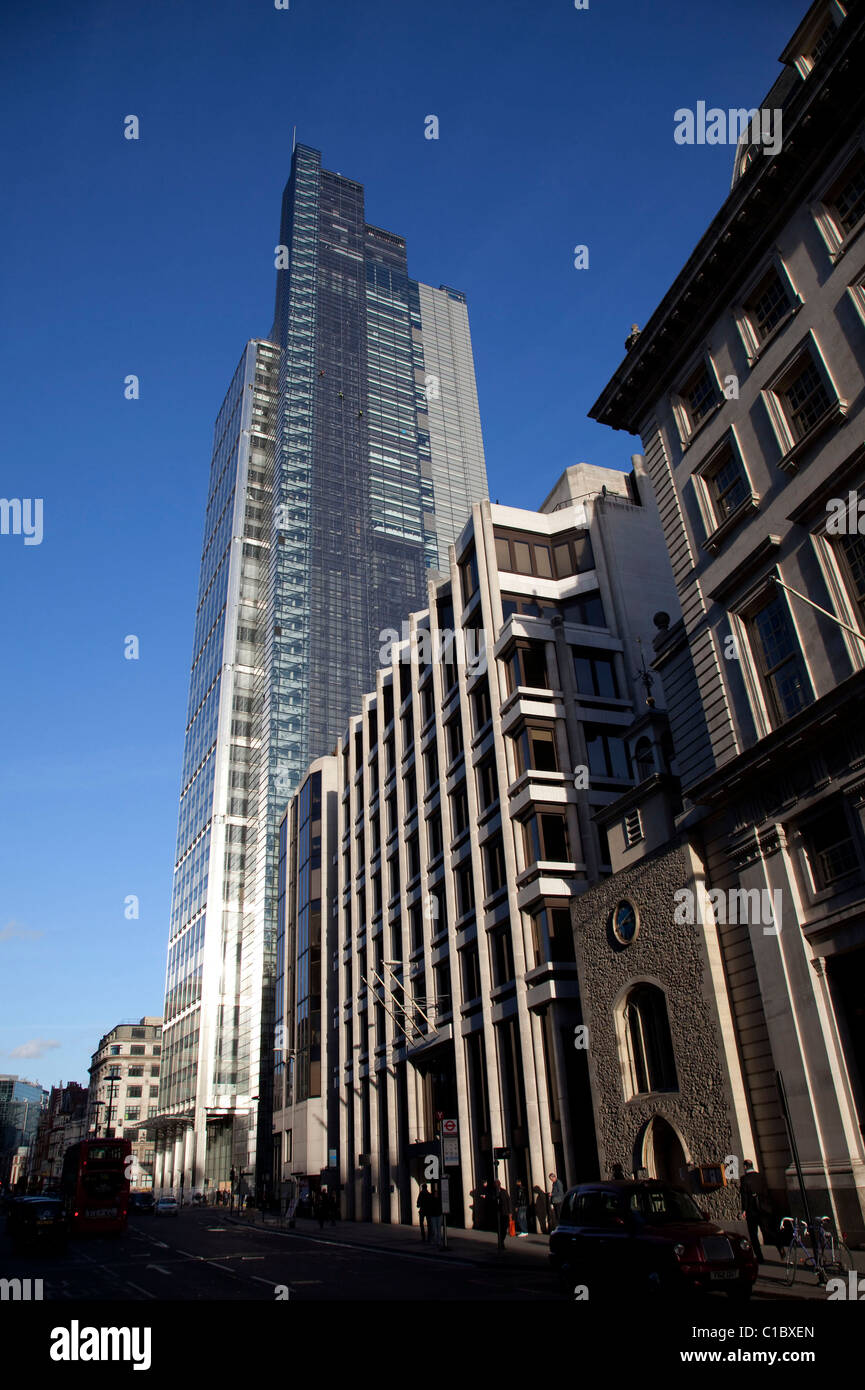 Office building Heron Tower in the City of London. The Heron Tower ...