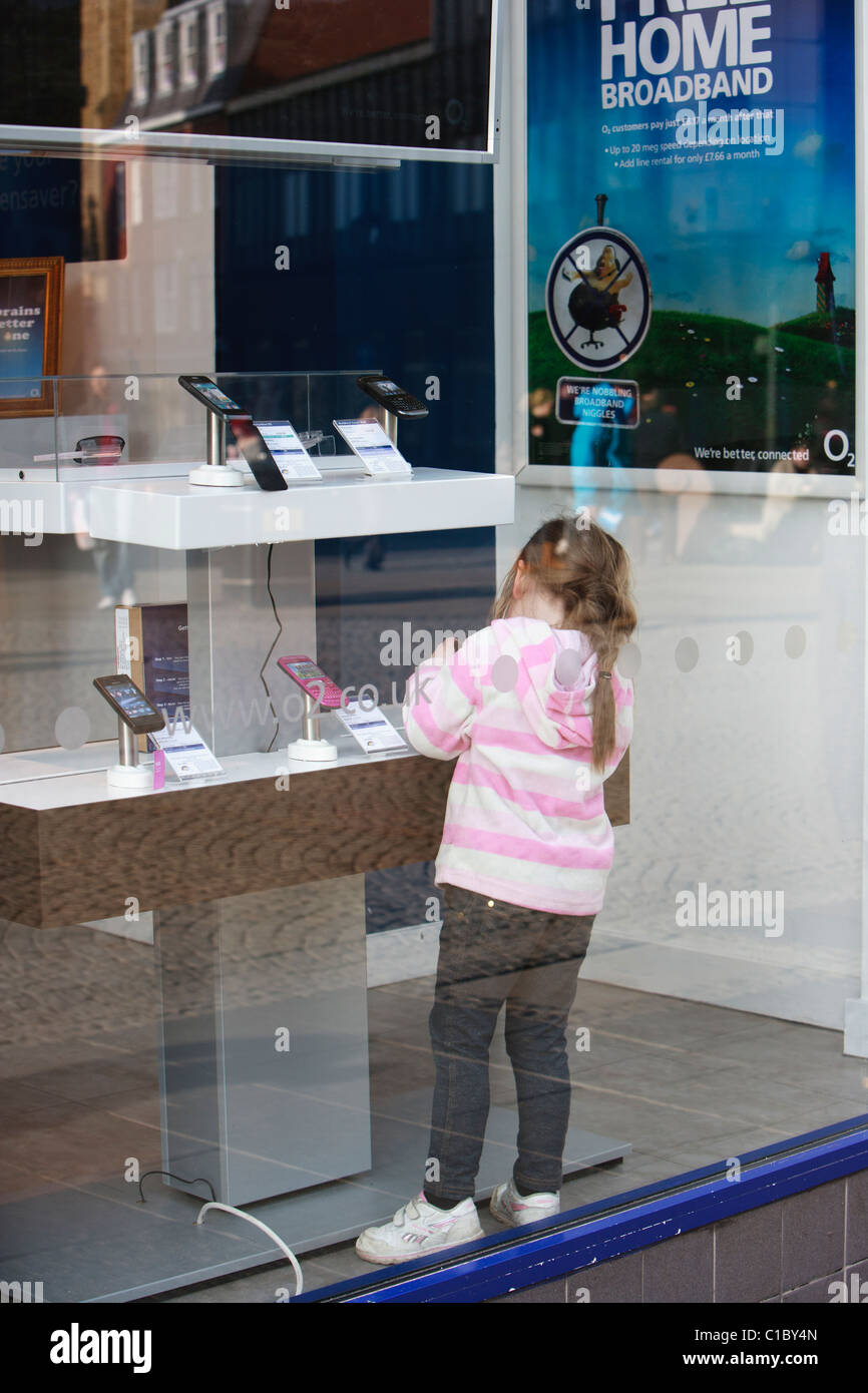 Mobile phone shop hi-res stock photography and images - Alamy