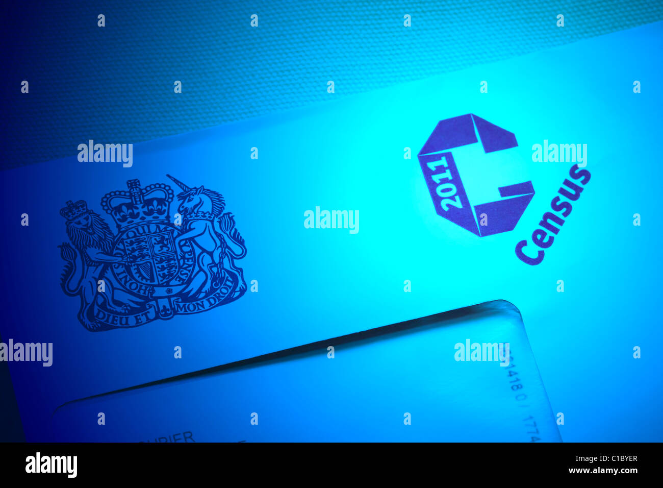 Census 2011 envelope and form Stock Photo - Alamy