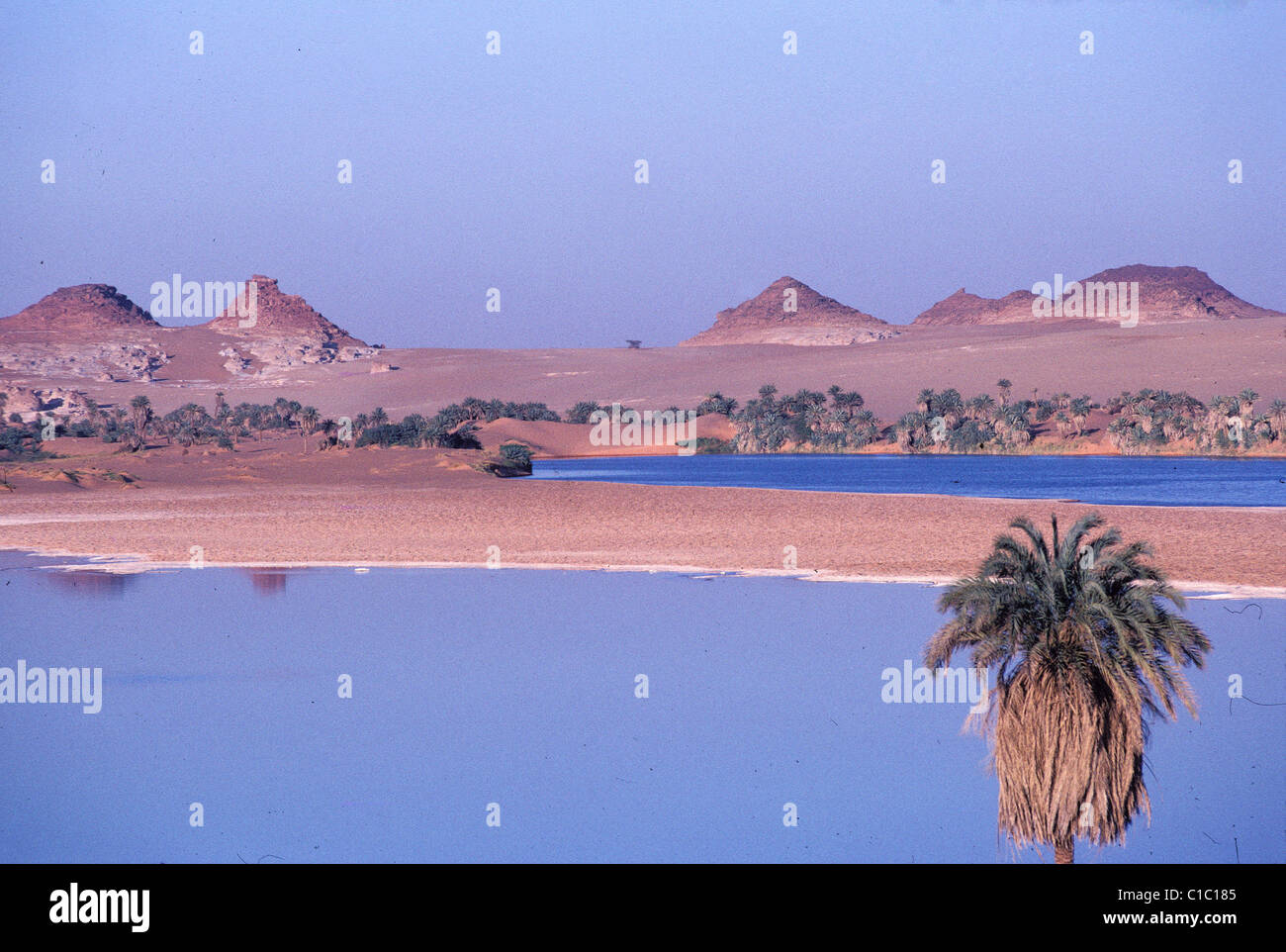 Chad, Ennedi, Ounianga Kebir, Lake Yoa Stock Photo - Alamy