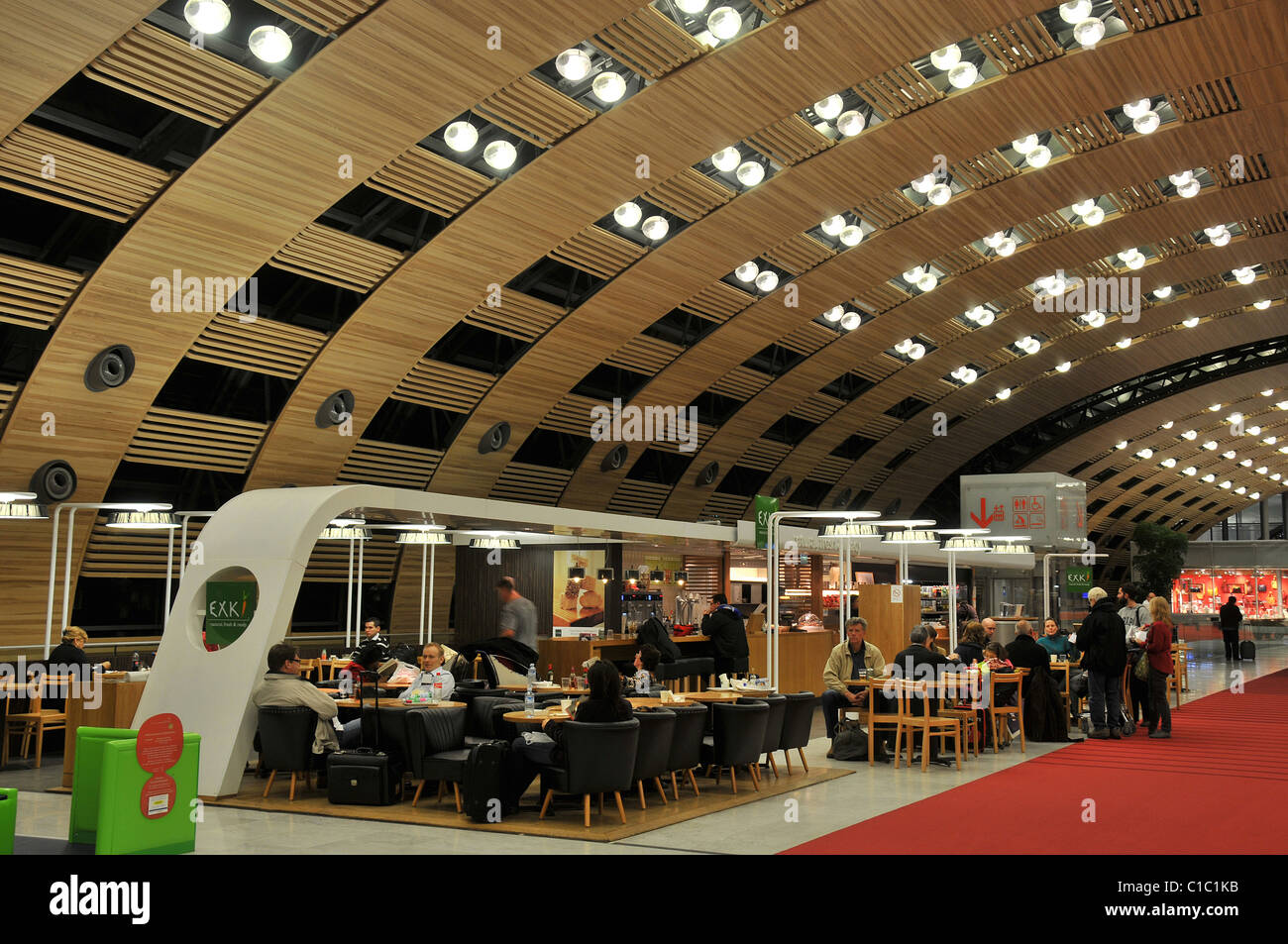 Paris france airport shop hi-res stock photography and images - Alamy