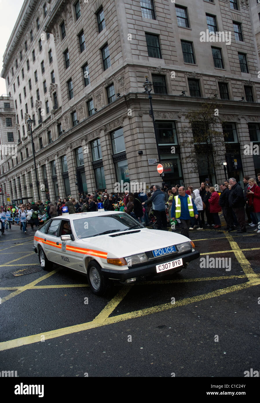 Police 1970 hi-res stock photography and images - Alamy