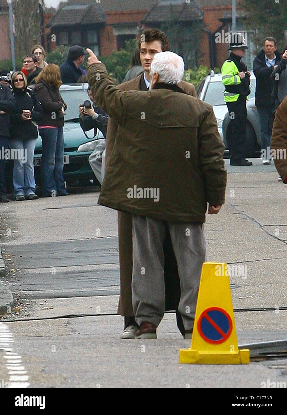 Bernard cribbins doctor who hi-res stock photography and images - Alamy