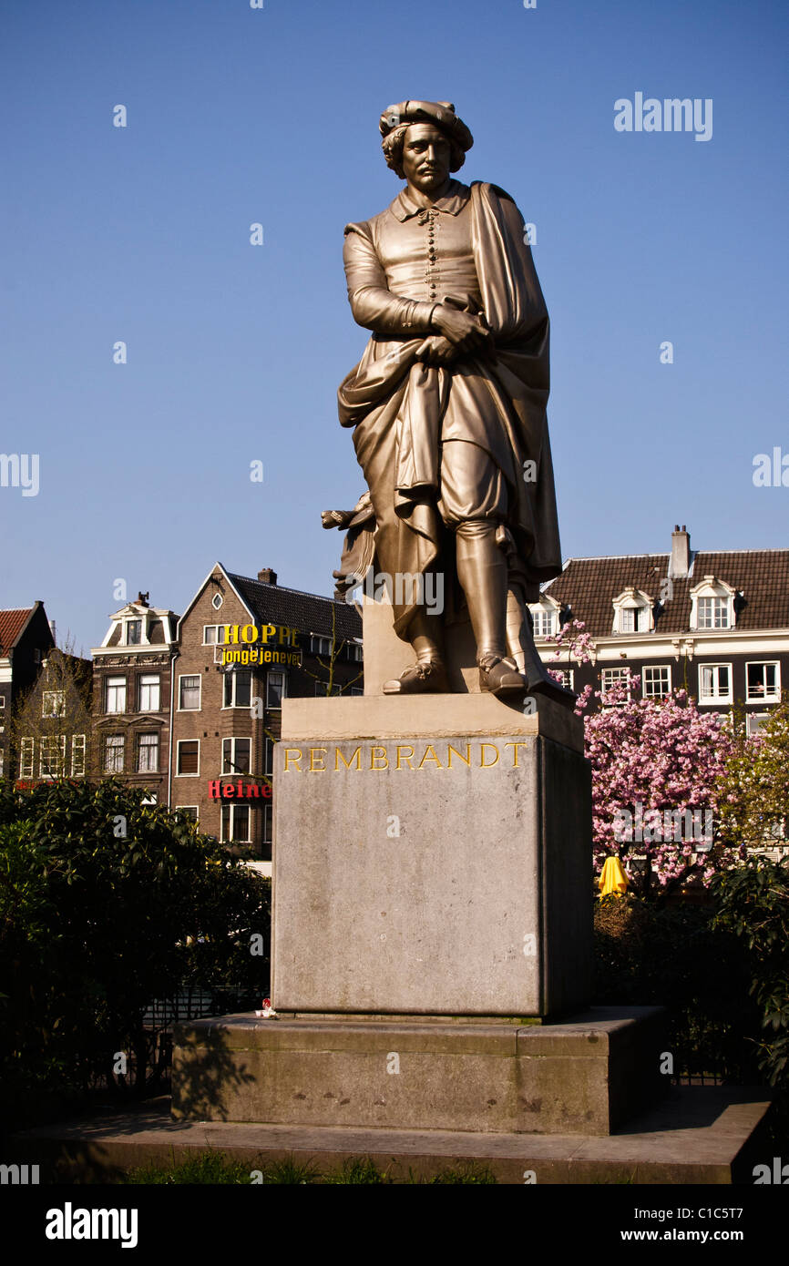 Rembrandt statue hi-res stock photography and images - Alamy