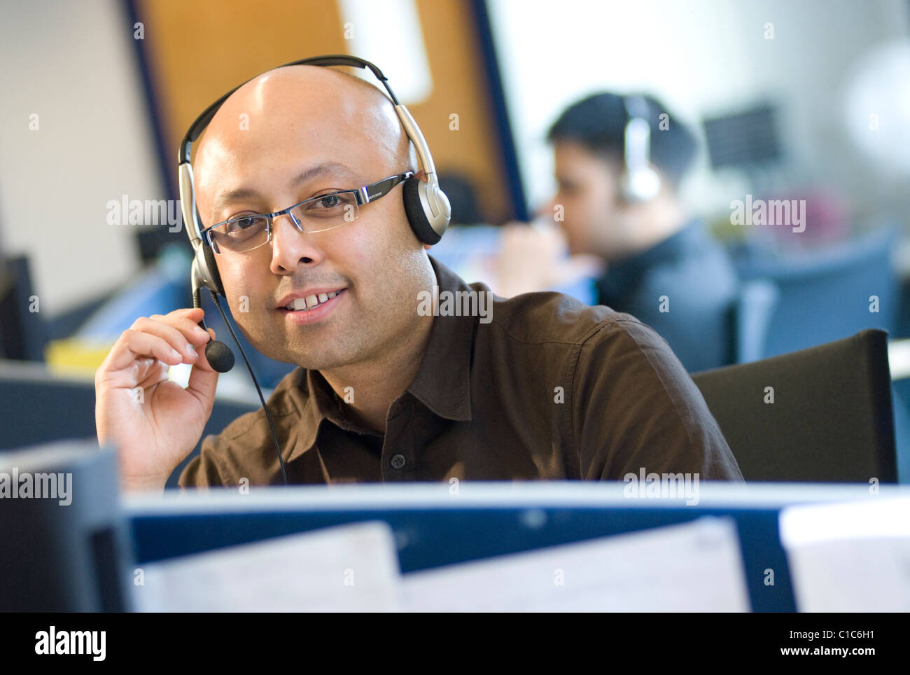 Call centre workers hi-res stock photography and images - Alamy