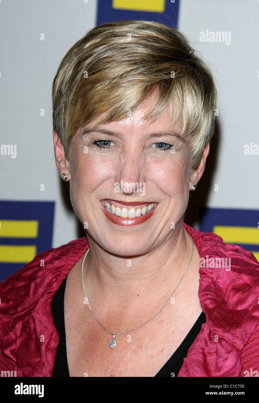 WENDY GREVEL 2011 HUMAN RIGHTS CAMPAIGN GALA DOWNTOWN LOS ANGELES ...