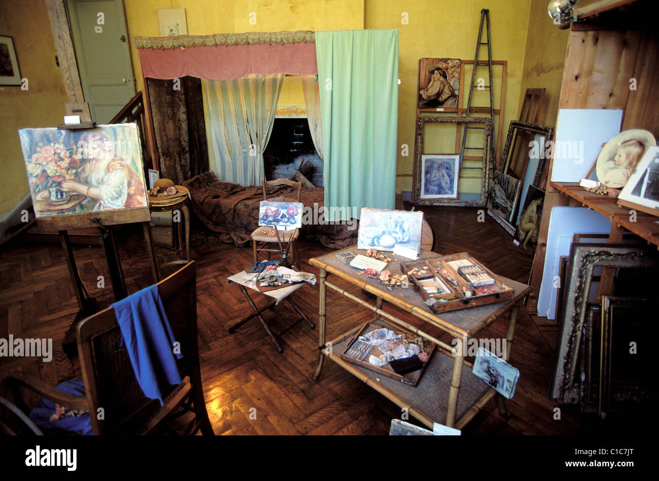 Renoir museum france cagnes sur mer hi-res stock photography and images ...