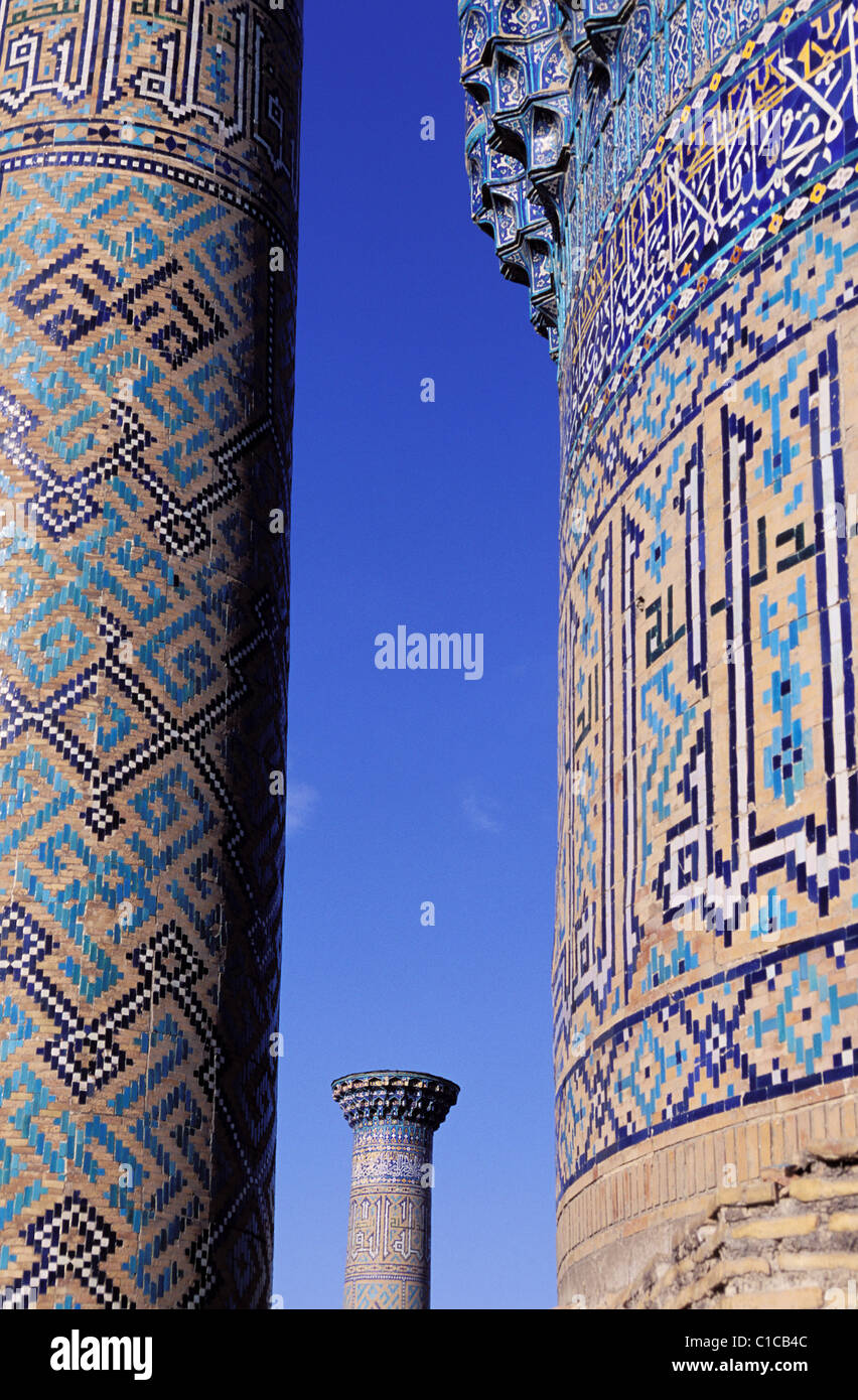 Uzbekistan with blue mosaics hi-res stock photography and images - Alamy
