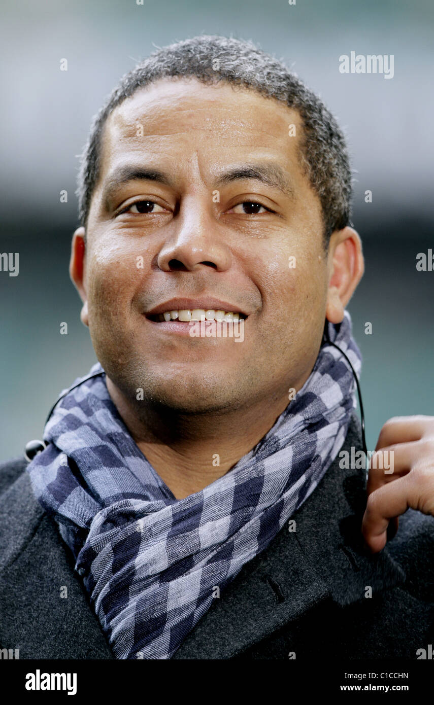 JEREMY GUSCOTT BBC TV RUGBY ANALYST BBC TV RUGBY ANALYST TWICKENHAM ...