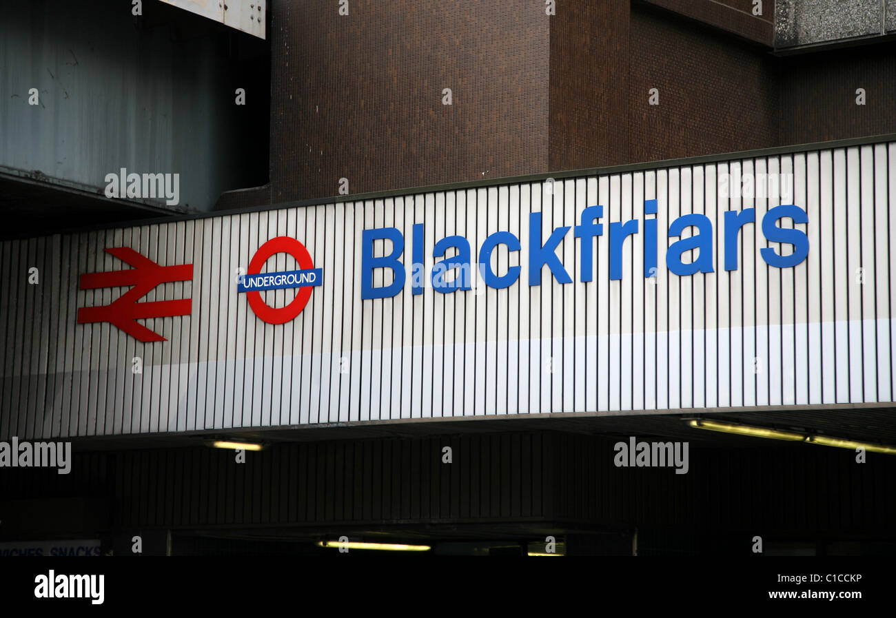 Blackfriars station entrance hi-res stock photography and images - Alamy