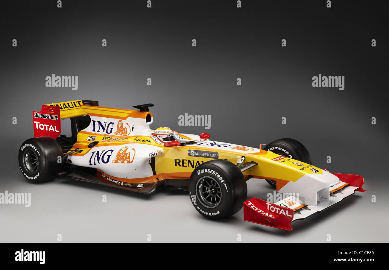 The Renault F1 R29 car 2009 Stock Photo - Alamy