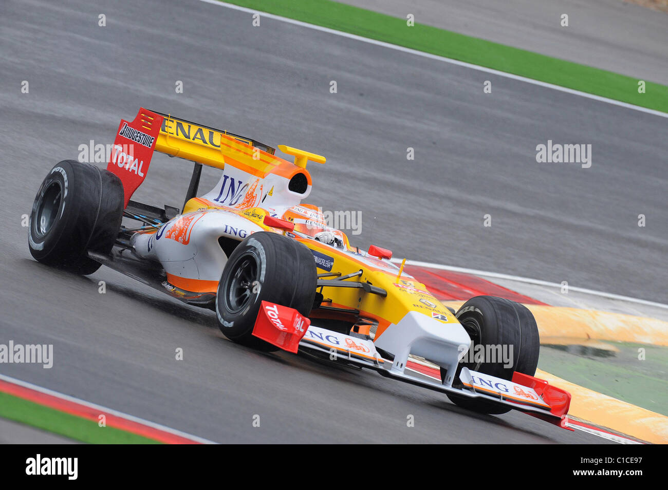 The Renault F1 R29 car on the track 2009 Stock Photo - Alamy