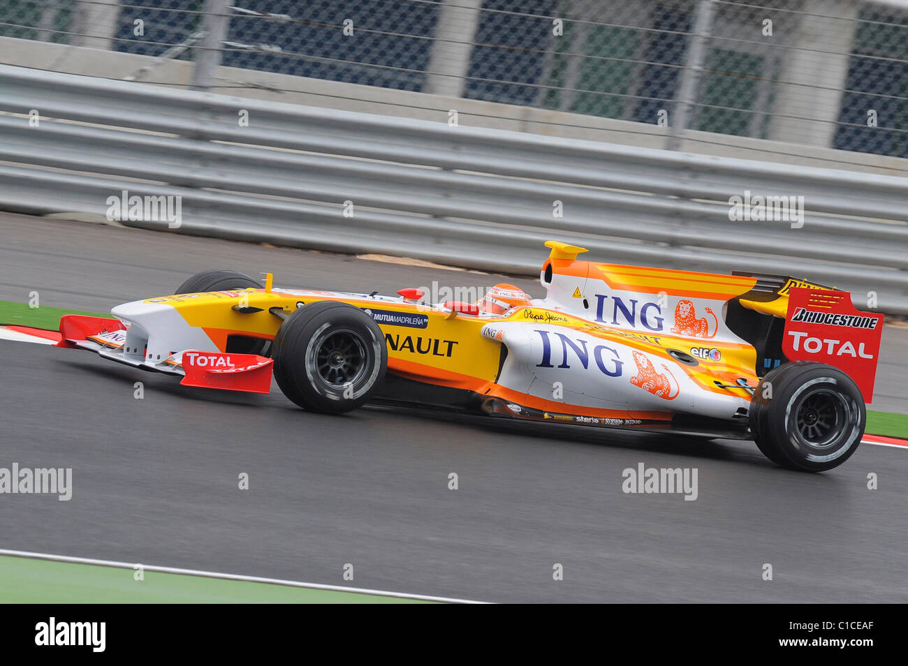 The Renault F1 R29 car on the track 2009 Stock Photo - Alamy