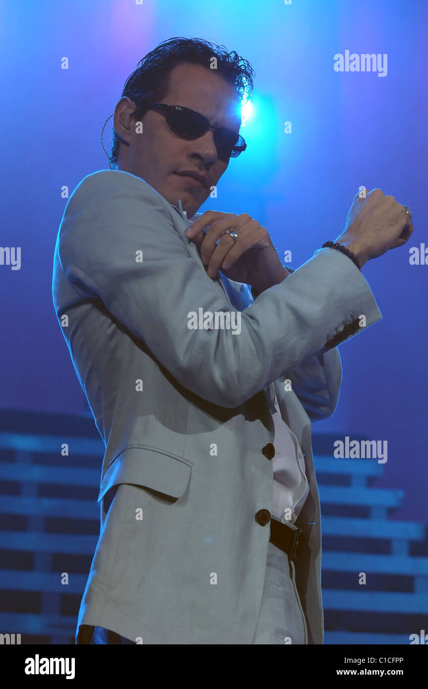 Multi Award-Winning Salsa sensation, actor and producer Marc Anthony ...