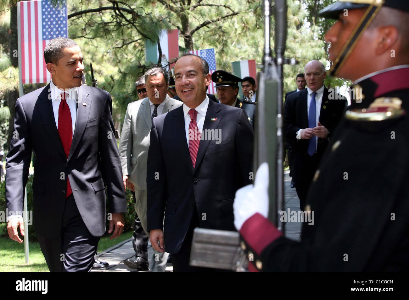 US President Barack Obama and Mexican President Felipe Calderon hold a ...