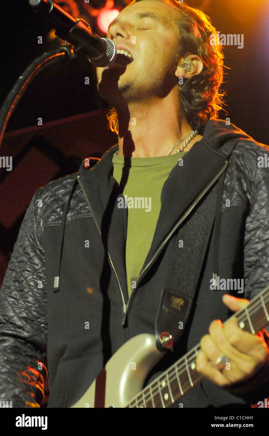 The grammy celebration concert tour hi-res stock photography and images ...