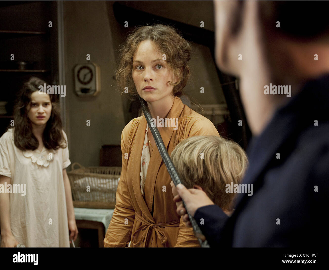 LA RAFLE (2010) ROSE BOSCH (DIR) MELANIE LAURENT 004 MOVIESTORE ...