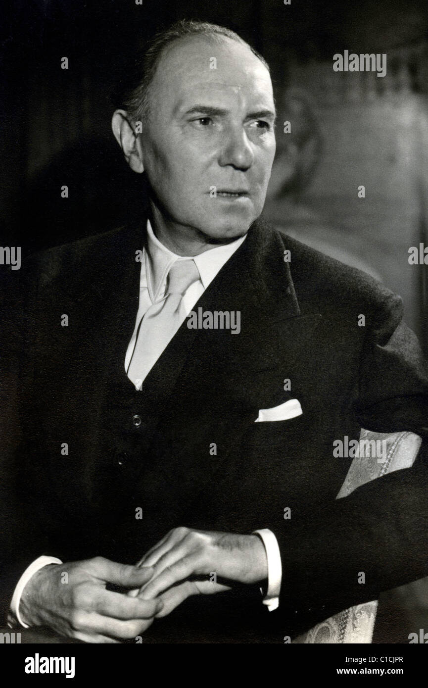 RALPH RICHARDSON (PORTRAIT) 001 MOVIESTORE COLLECTION LTD Stock Photo ...