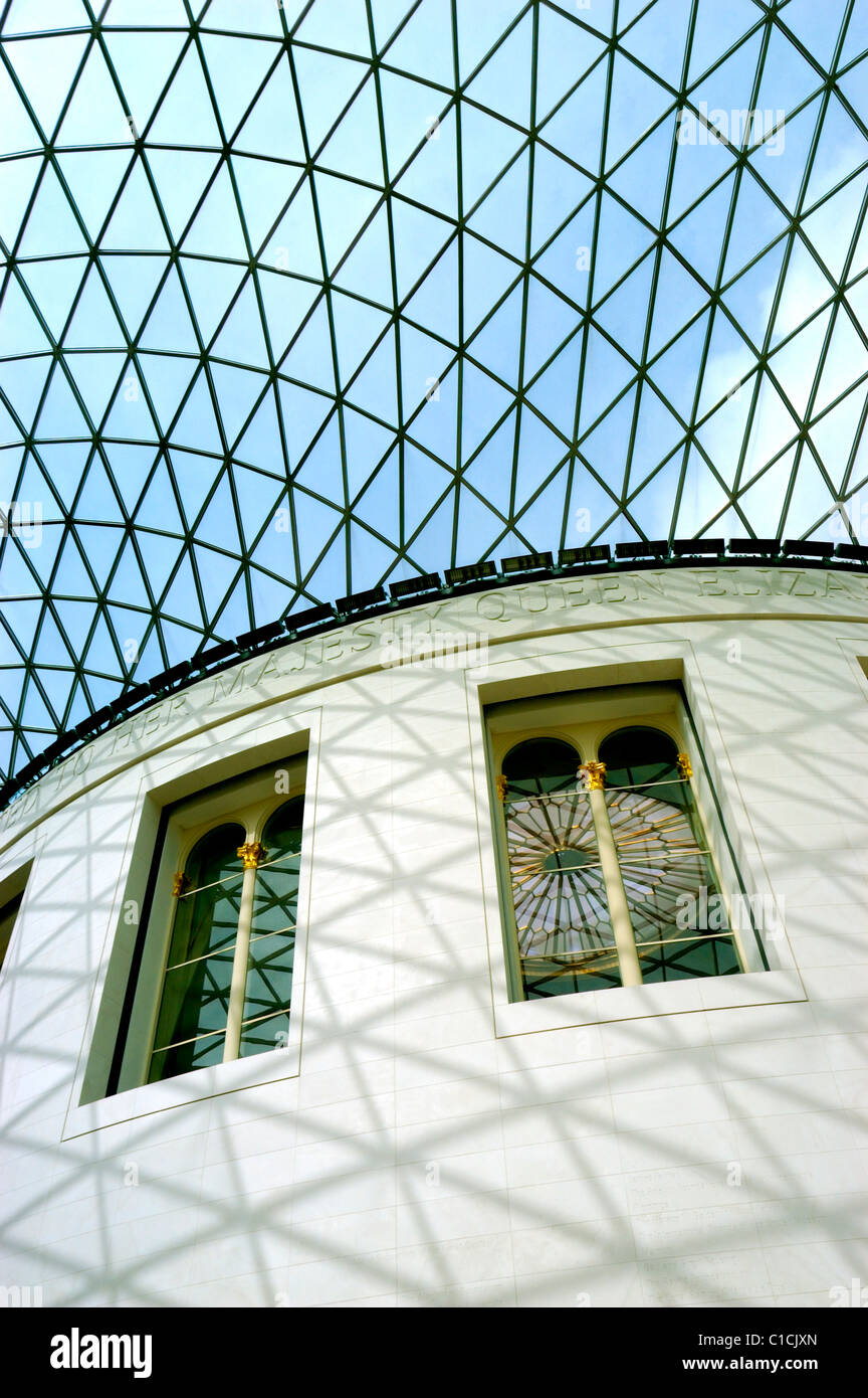London roof british museum hi-res stock photography and images - Alamy