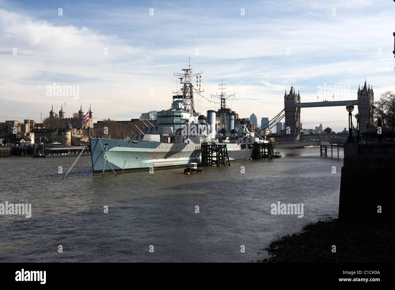 Showing union jack flag hi-res stock photography and images - Alamy