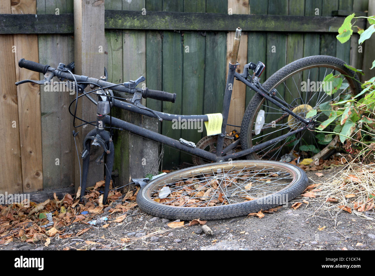 Broken bicycle hi-res stock photography and images - Alamy