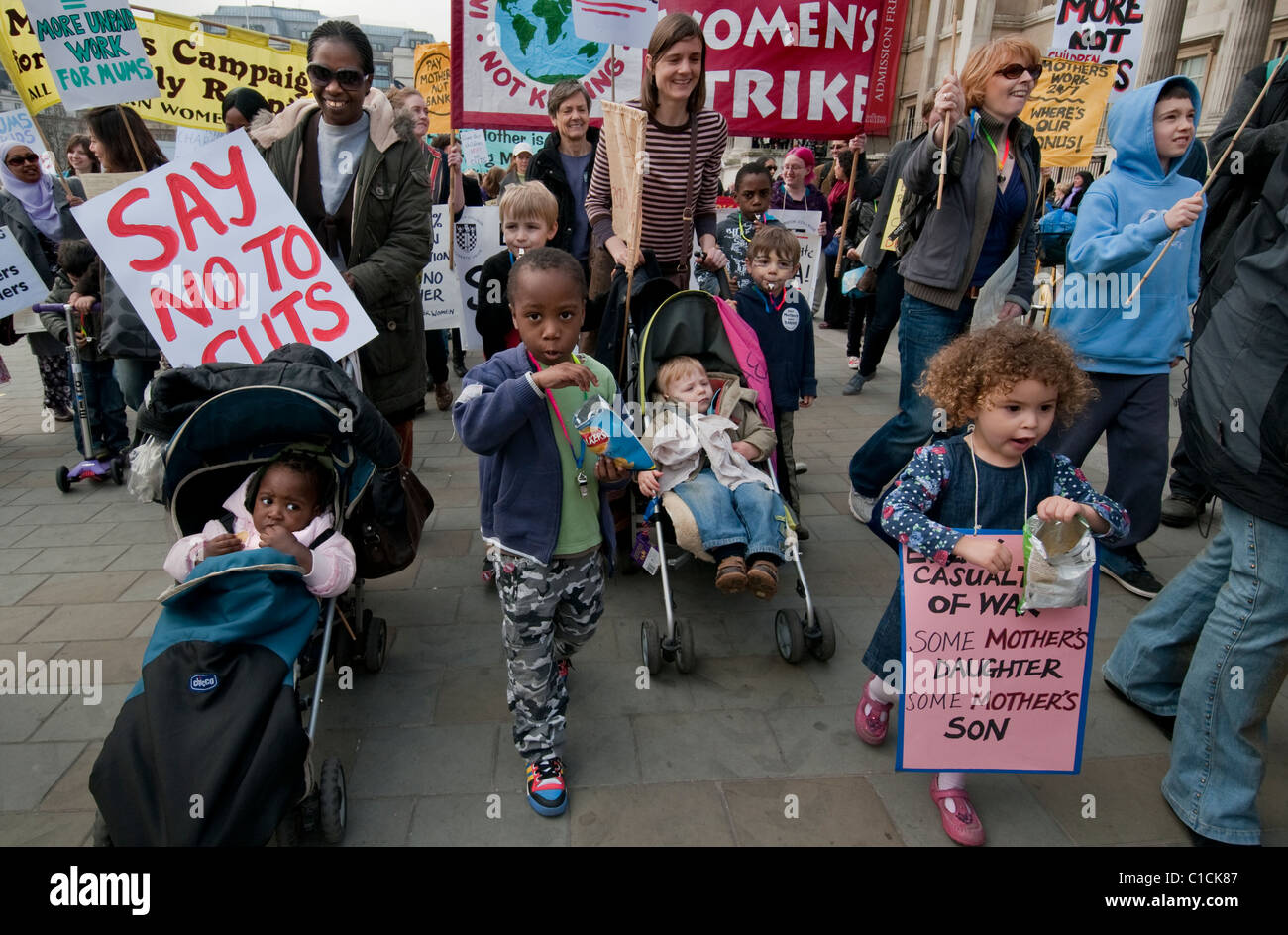 Feminists demonstrating hi-res stock photography and images - Alamy