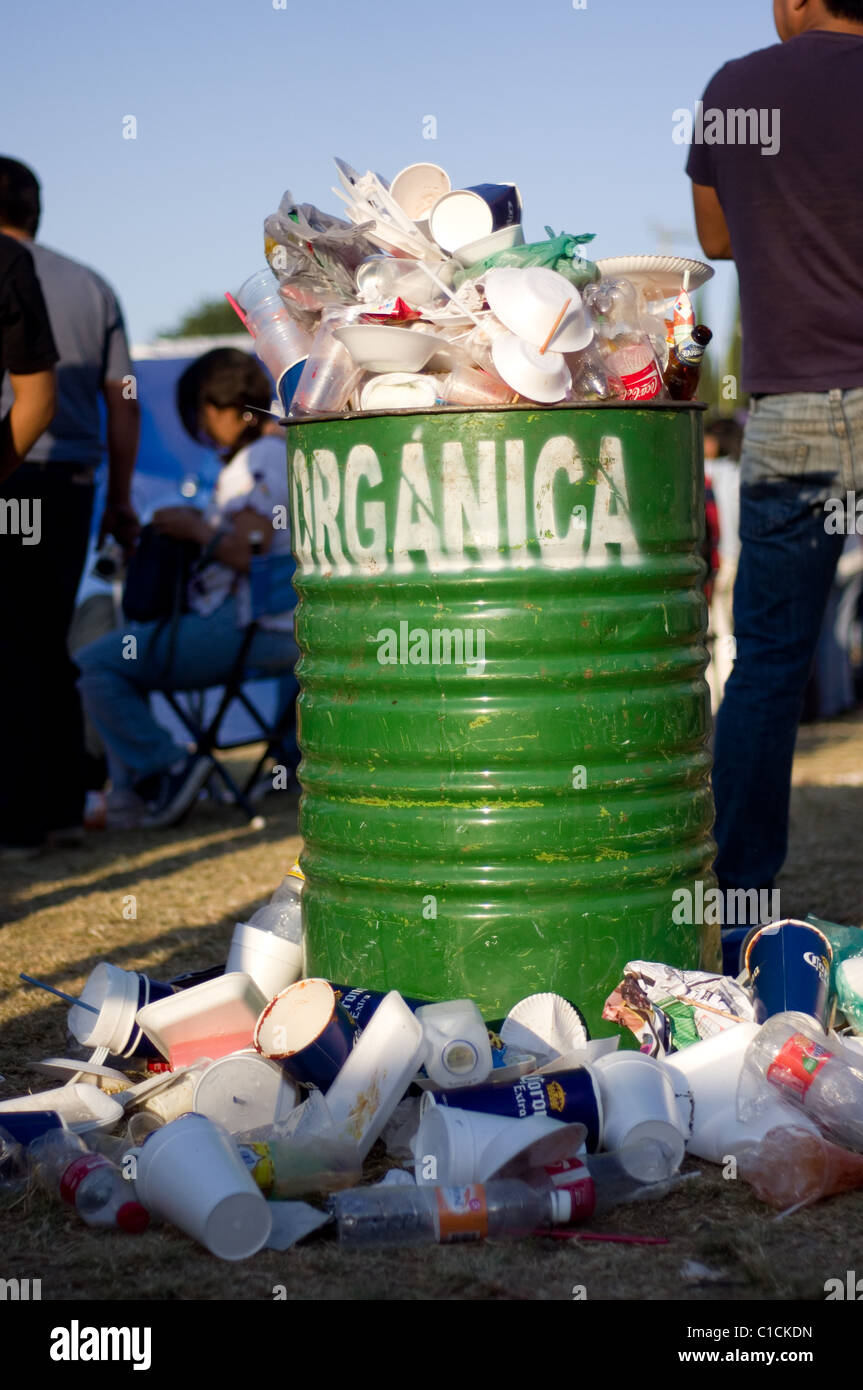 Funny garbage can hi-res stock photography and images - Alamy