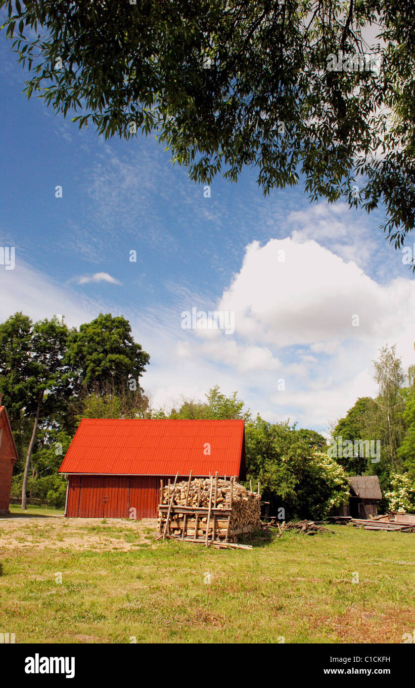 Bright red roof hi-res stock photography and images - Alamy