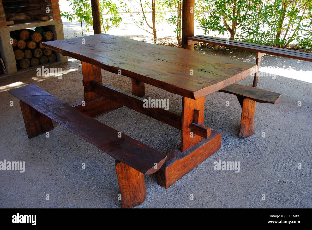 Table rustic wood Stock Photo - Alamy