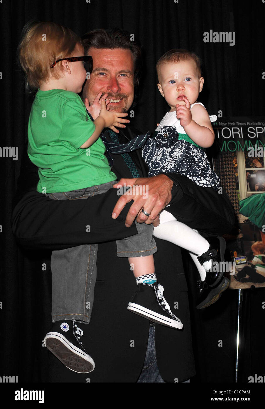 Tori spellings hi-res stock photography and images - Alamy